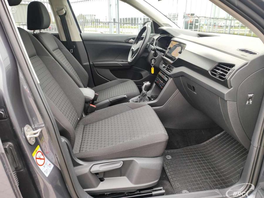 Pelēks Volkswagen T-Cross 2023 Klaipėda, ar dzinēja tilpumu 1.00 L un nobraukumu 81 tūkst. km par 15500 €, foto 9 vietnē AUTOMOTO.COM.LV