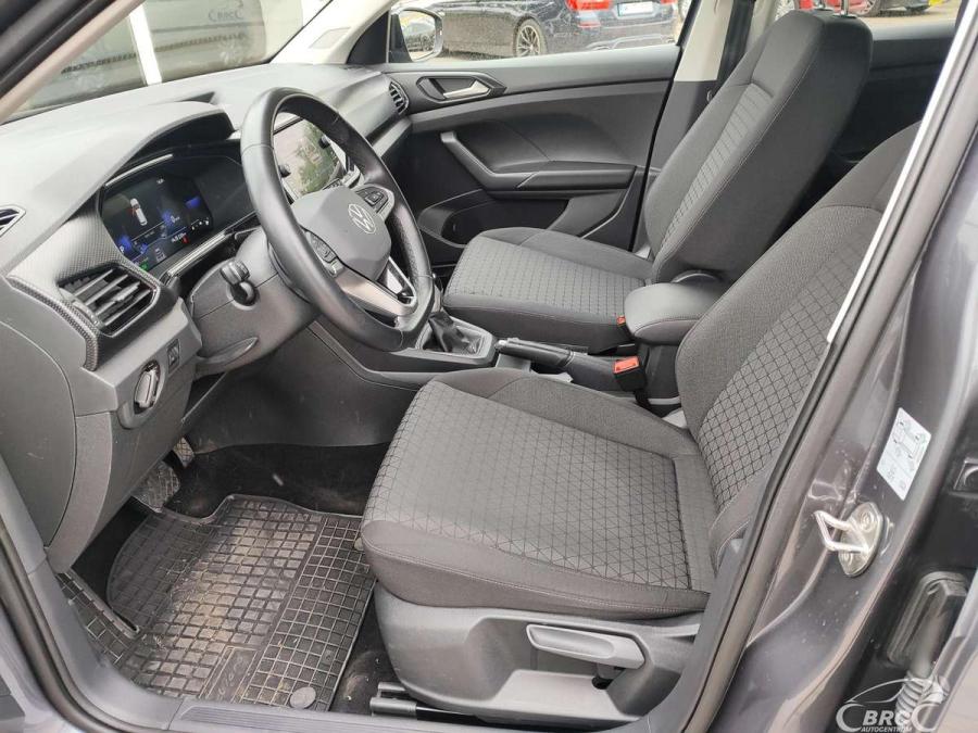 Pelēks Volkswagen T-Cross 2023 Klaipėda, ar dzinēja tilpumu 1.00 L un nobraukumu 81 tūkst. km par 15500 €, foto 20 vietnē AUTOMOTO.COM.LV