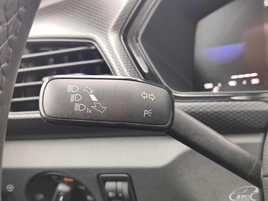 Pelēks Volkswagen T-Cross 2023 Klaipėda, ar dzinēja tilpumu 1.00 L un nobraukumu 81 tūkst. km par 15500 €, foto 25 vietnē AUTOMOTO.COM.LV