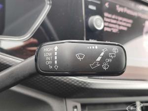Pelēks Volkswagen T-Cross 2023 Klaipėda, ar dzinēja tilpumu 1.00 L un nobraukumu 81 tūkst. km par 15500 €, foto 26 vietnē AUTOMOTO.COM.LV
