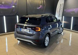 Pelēks Volkswagen T-Cross 2023 Viļņa, ar dzinēja tilpumu 1.00 L un nobraukumu 60 tūkst. km par 16500 €, foto 3 vietnē AUTOMOTO.COM.LV