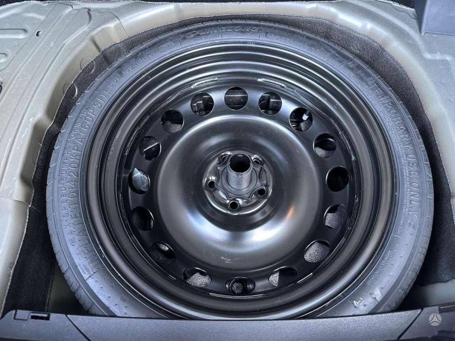 Pelēks Volkswagen T-Cross 2023 Viļņa, ar dzinēja tilpumu 1.00 L un nobraukumu 60 tūkst. km par 16500 €, foto 22 vietnē AUTOMOTO.COM.LV