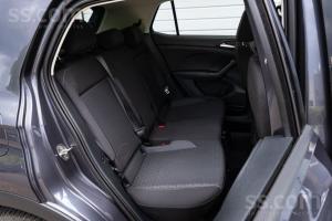 Pelēks Volkswagen T-Cross 2023 Rīga, ar dzinēja tilpumu 1.00 L un nobraukumu 57 tūkst. km par 20950 €, foto 8 vietnē AUTOMOTO.COM.LV