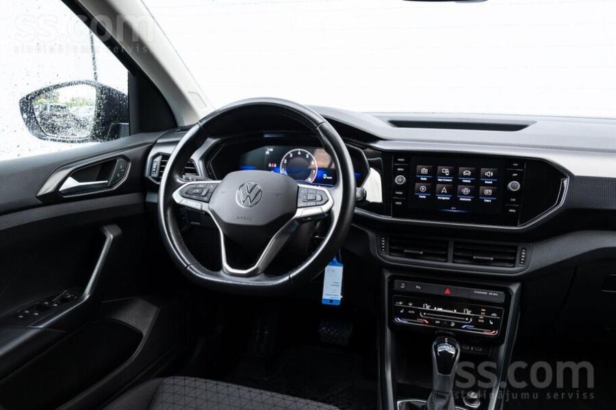 Pelēks Volkswagen T-Cross 2023 Rīga, ar dzinēja tilpumu 1.00 L un nobraukumu 57 tūkst. km par 20950 €, foto 10 vietnē AUTOMOTO.COM.LV