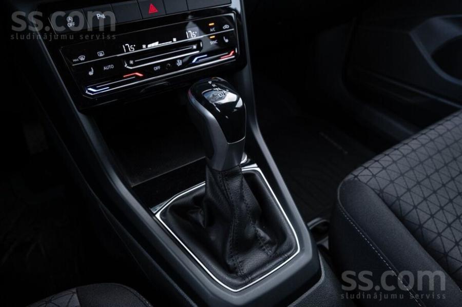 Pelēks Volkswagen T-Cross 2023 Rīga, ar dzinēja tilpumu 1.00 L un nobraukumu 57 tūkst. km par 20950 €, foto 14 vietnē AUTOMOTO.COM.LV