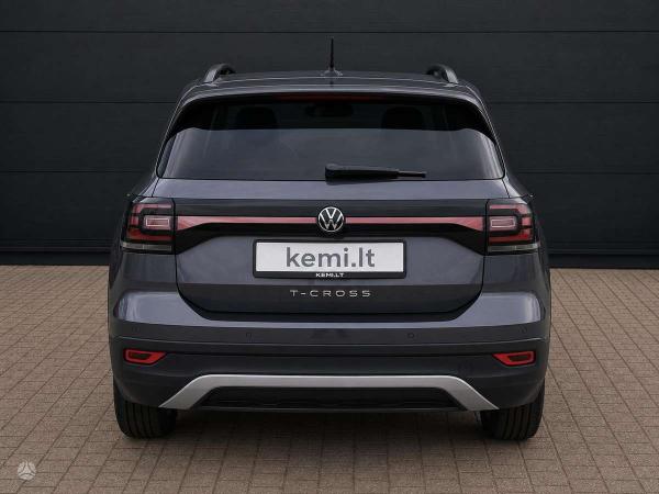 Pelēks Volkswagen T-Cross 2023 Viļņa, ar dzinēja tilpumu 1.00 L un nobraukumu 95 tūkst. km par 15990 €, foto 3 vietnē AUTOMOTO.COM.LV