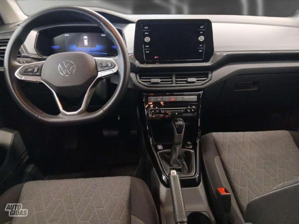 Grey Volkswagen T-Cross 2024 in Kaunas, with an engine capacity of 1.00 L and mileage of 12 thousand km for 26818 €, photo 10 on AUTOMOTO.COM.LV
