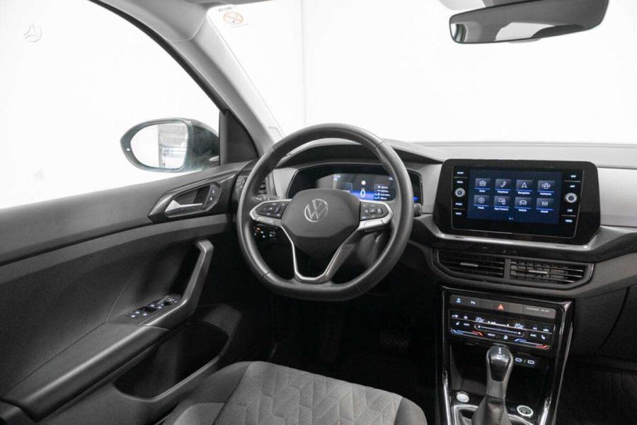 Pelēks Volkswagen T-Cross 2024 Viļņa, ar dzinēja tilpumu 1.00 L un nobraukumu 45 tūkst. km par 18500 €, foto 10 vietnē AUTOMOTO.COM.LV
