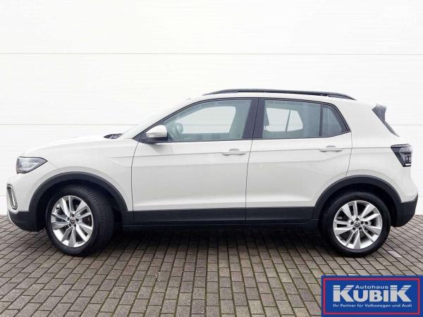 Pelēks Volkswagen T-Cross 2024 Kauņa, ar dzinēja tilpumu 1.00 L un nobraukumu 13 tūkst. km par 28663 €, foto 3 vietnē AUTOMOTO.COM.LV