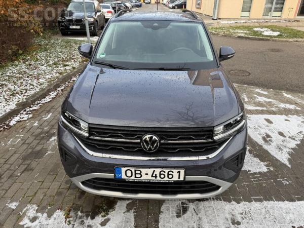 Grey Volkswagen T-Cross 2024 in Jelgava, with an engine capacity of 1.00 L and mileage of 16 thousand km for 21750 €, photo 6 on AUTOMOTO.COM.LV