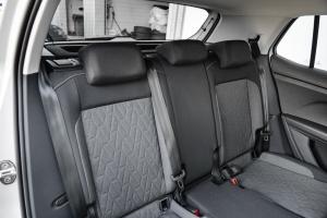 Серый Фольксваген T-Cross 2024 в Рига, объемом двигателя 1.00 л и пробегом 31 тыс. км за 22950 €, фото 8 на AUTOMOTO.COM.LV