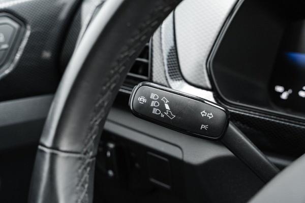 Серый Фольксваген T-Cross 2024 в Рига, объемом двигателя 1.00 л и пробегом 31 тыс. км за 22950 €, фото 9 на AUTOMOTO.COM.LV
