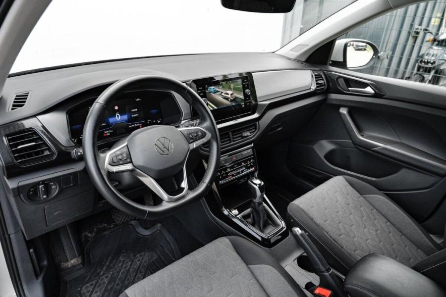 Серый Фольксваген T-Cross 2024 в Рига, объемом двигателя 1.00 л и пробегом 31 тыс. км за 22950 €, фото 22 на AUTOMOTO.COM.LV