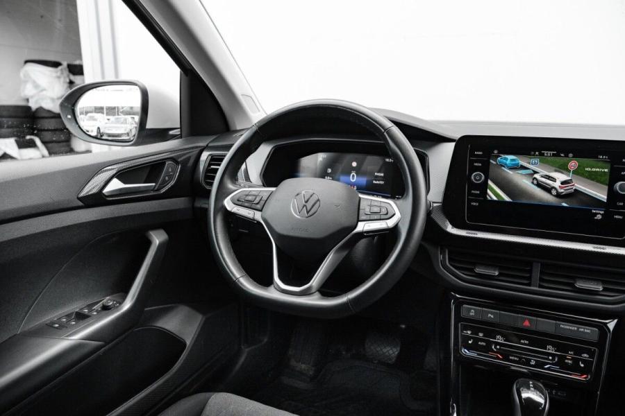 Серый Фольксваген T-Cross 2024 в Рига, объемом двигателя 1.00 л и пробегом 31 тыс. км за 22950 €, фото 24 на AUTOMOTO.COM.LV