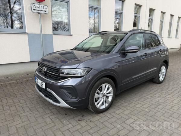 Pelēks Volkswagen T-Cross 2024 Jelgava, ar dzinēja tilpumu 1.00 L un nobraukumu 18 tūkst. km par 19950 €, foto 1 vietnē AUTOMOTO.COM.LV