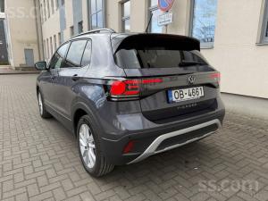 Серый Фольксваген T-Cross 2024 в Елгава, объемом двигателя 1.00 л и пробегом 18 тыс. км за 19950 €, фото 4 на AUTOMOTO.COM.LV