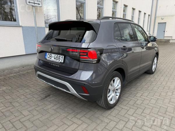 Pelēks Volkswagen T-Cross 2024 Jelgava, ar dzinēja tilpumu 1.00 L un nobraukumu 18 tūkst. km par 19950 €, foto 5 vietnē AUTOMOTO.COM.LV