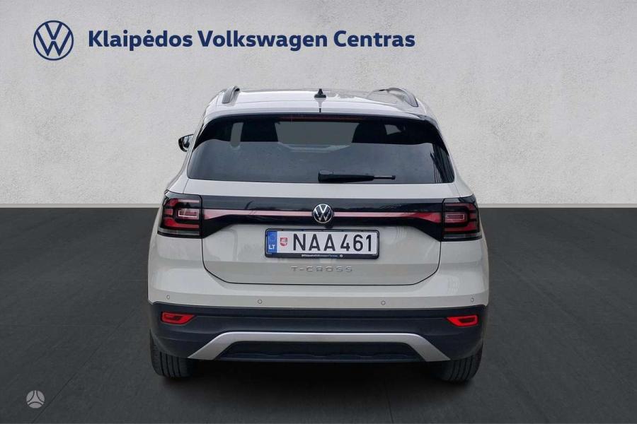 Pelēks Volkswagen T-Cross 2024 Klaipėda, ar dzinēja tilpumu 1.00 L un nobraukumu 32 tūkst. km par 16000 €, foto 6 vietnē AUTOMOTO.COM.LV