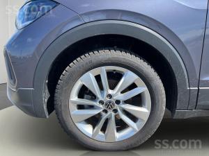 Серый Фольксваген T-Cross 2024 в Рига, объемом двигателя 1.50 л и пробегом 9 тыс. км за 23990 €, фото 19 на AUTOMOTO.COM.LV