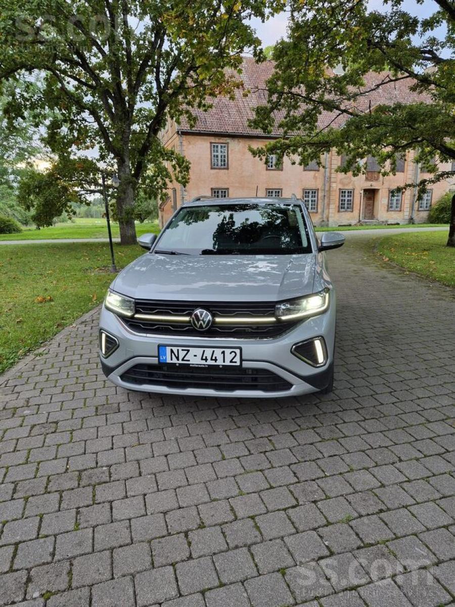 Серый Фольксваген T-Cross 2024 в Кулдига, объемом двигателя 1.00 л и пробегом 36 тыс. км за 21900 €, фото 4 на AUTOMOTO.COM.LV