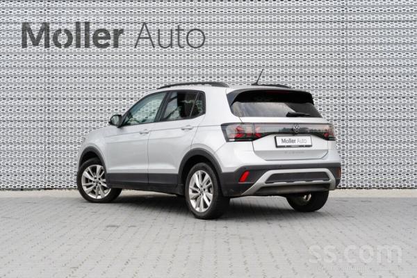 Grey Volkswagen T-Cross 2024 in Riga, with an engine capacity of 1.00 L and mileage of 45 thousand km for 22900 €, photo 4 on AUTOMOTO.COM.LV