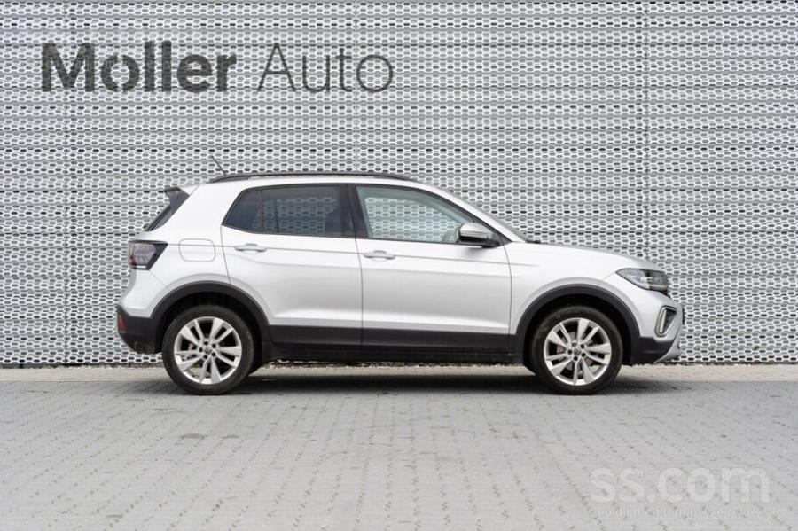 Серый Фольксваген T-Cross 2024 в Рига, объемом двигателя 1.00 л и пробегом 45 тыс. км за 22900 €, фото 6 на AUTOMOTO.COM.LV