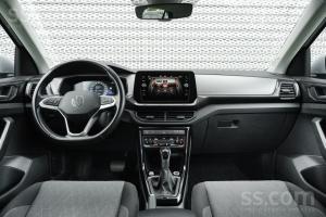 Серый Фольксваген T-Cross 2024 в Рига, объемом двигателя 1.00 л и пробегом 45 тыс. км за 22900 €, фото 7 на AUTOMOTO.COM.LV