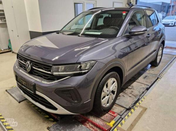 Grey Volkswagen T-Cross 2025 in Kaunas, with an engine capacity of 1.00 L and mileage of 17 thousand km for 22338 €, photo 4 on AUTOMOTO.COM.LV