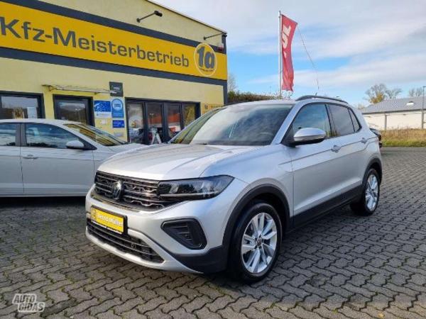 Grey Volkswagen T-Cross 2025 in Kaunas, with an engine capacity of 1.00 L and mileage of 14 thousand km for 23788 €, photo 2 on AUTOMOTO.COM.LV