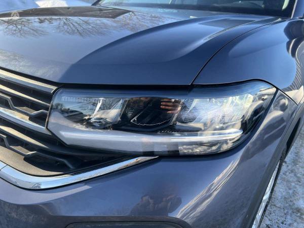 Grey Volkswagen T-Cross 2025 in Kaunas, with an engine capacity of 1.00 L and mileage of 14 thousand km for 17900 €, photo 11 on AUTOMOTO.COM.LV