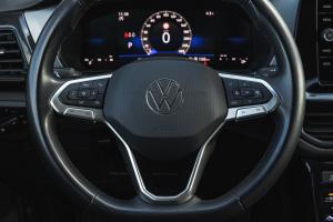 Pelēks Volkswagen T-Cross 2025 Ventspils, ar dzinēja tilpumu 1.00 L un nobraukumu 31 tūkst. km par 27400 €, foto 17 vietnē AUTOMOTO.COM.LV