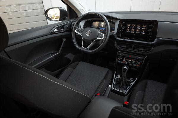 Grey Volkswagen T-Cross 2025 in Jelgava, with an engine capacity of 1.00 L and mileage of 31 thousand km for 22900 €, photo 7 on AUTOMOTO.COM.LV