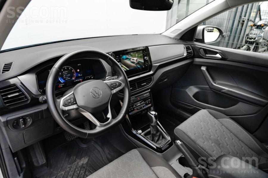 Серый Фольксваген T-Cross 2025 в Рига, объемом двигателя 1.00 л и пробегом 32 тыс. км за 22950 €, фото 9 на AUTOMOTO.COM.LV