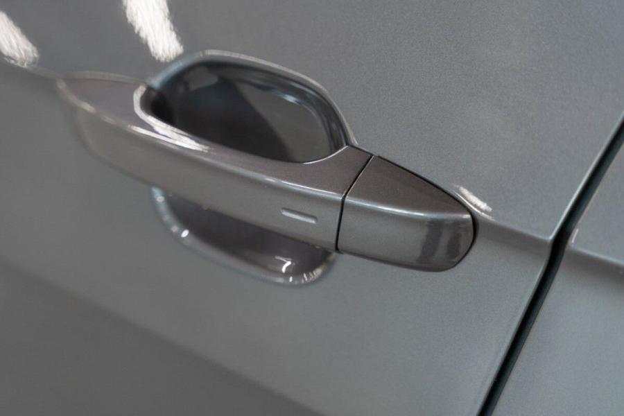 Pelēks Volkswagen T-Cross 2025 Viļņa, ar dzinēja tilpumu 1.00 L un nobraukumu 25 tūkst. km par 22400 €, foto 20 vietnē AUTOMOTO.COM.LV