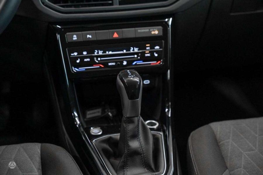 Серый Фольксваген T-Cross 2025 в Вильнюс, объемом двигателя 1.00 л и пробегом 25 тыс. км за 22400 €, фото 17 на AUTOMOTO.COM.LV