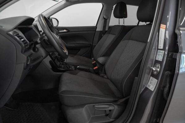 Pelēks Volkswagen T-Cross 2025 Viļņa, ar dzinēja tilpumu 1.00 L un nobraukumu 23 tūkst. km par 22400 €, foto 7 vietnē AUTOMOTO.COM.LV