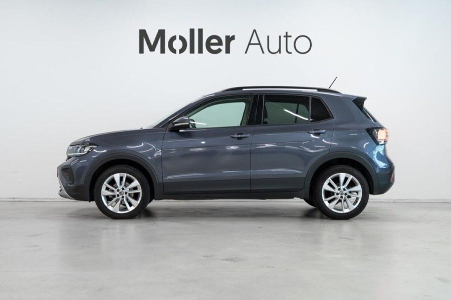 Pelēks Volkswagen T-Cross 2025 Viļņa, ar dzinēja tilpumu 1.00 L un nobraukumu 24 tūkst. km par 22400 €, foto 3 vietnē AUTOMOTO.COM.LV