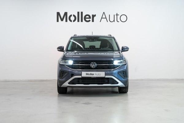 Pelēks Volkswagen T-Cross 2025 Viļņa, ar dzinēja tilpumu 1.00 L un nobraukumu 24 tūkst. km par 22400 €, foto 5 vietnē AUTOMOTO.COM.LV