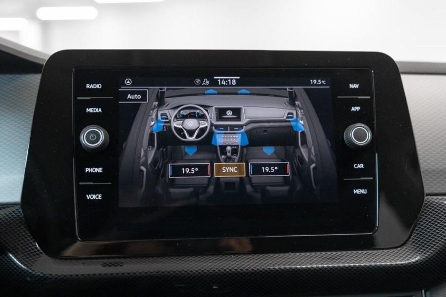 Pelēks Volkswagen T-Cross 2025 Viļņa, ar dzinēja tilpumu 1.00 L un nobraukumu 24 tūkst. km par 22400 €, foto 15 vietnē AUTOMOTO.COM.LV