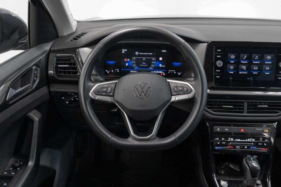 Серый Фольксваген T-Cross 2025 в Вильнюс, объемом двигателя 1.00 л и пробегом 23 тыс. км за 22400 €, фото 10 на AUTOMOTO.COM.LV