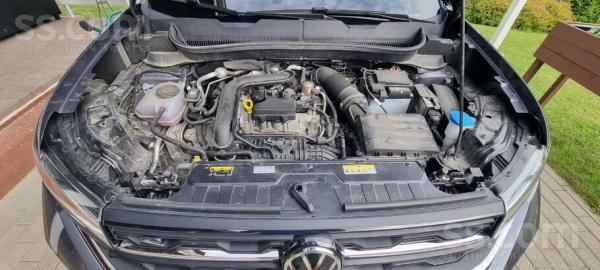 Pelēks Volkswagen T-Cross 2025 Rīga, ar dzinēja tilpumu 1.00 L un nobraukumu 23 tūkst. km par 27000 €, foto 10 vietnē AUTOMOTO.COM.LV