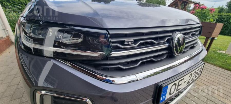 Pelēks Volkswagen T-Cross 2025 Rīga, ar dzinēja tilpumu 1.00 L un nobraukumu 23 tūkst. km par 27000 €, foto 12 vietnē AUTOMOTO.COM.LV