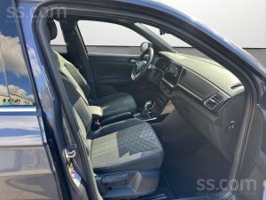 Серый Фольксваген T-Cross 2025 в Рига, объемом двигателя 1.00 л и пробегом 23 тыс. км за 23990 €, фото 13 на AUTOMOTO.COM.LV