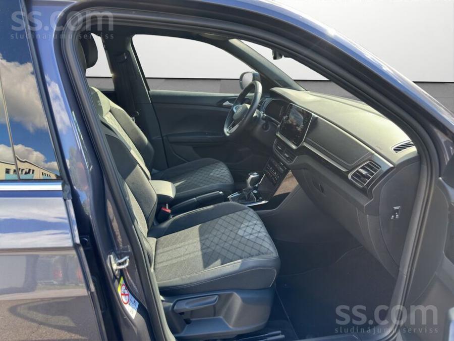 Серый Фольксваген T-Cross 2025 в Рига, объемом двигателя 1.00 л и пробегом 23 тыс. км за 23990 €, фото 13 на AUTOMOTO.COM.LV
