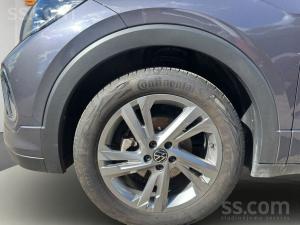 Серый Фольксваген T-Cross 2025 в Рига, объемом двигателя 1.00 л и пробегом 23 тыс. км за 23990 €, фото 15 на AUTOMOTO.COM.LV