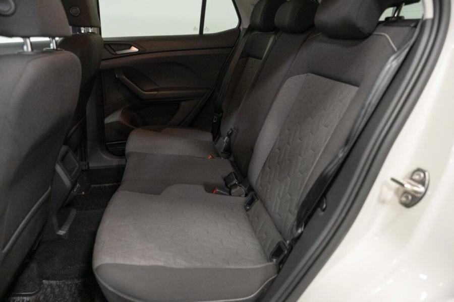 Pelēks Volkswagen T-Cross 2025 Viļņa, ar dzinēja tilpumu 1.00 L un nobraukumu 24 tūkst. km par 21950 €, foto 9 vietnē AUTOMOTO.COM.LV