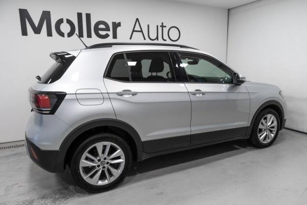 Pelēks Volkswagen T-Cross 2025 Viļņa, ar dzinēja tilpumu 1.00 L un nobraukumu 22 tūkst. km par 21950 €, foto 4 vietnē AUTOMOTO.COM.LV