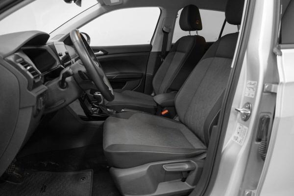 Pelēks Volkswagen T-Cross 2025 Viļņa, ar dzinēja tilpumu 1.00 L un nobraukumu 22 tūkst. km par 21950 €, foto 5 vietnē AUTOMOTO.COM.LV