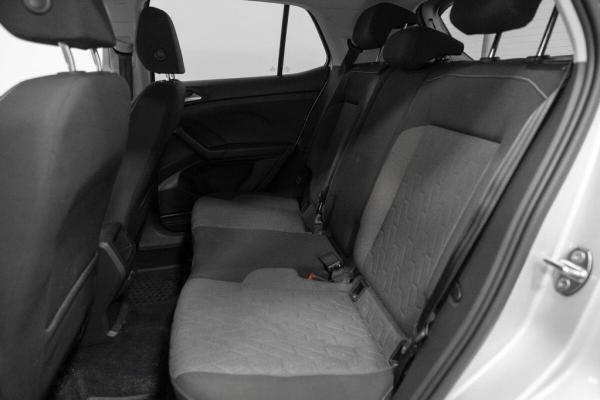 Pelēks Volkswagen T-Cross 2025 Viļņa, ar dzinēja tilpumu 1.00 L un nobraukumu 25 tūkst. km par 21950 €, foto 6 vietnē AUTOMOTO.COM.LV