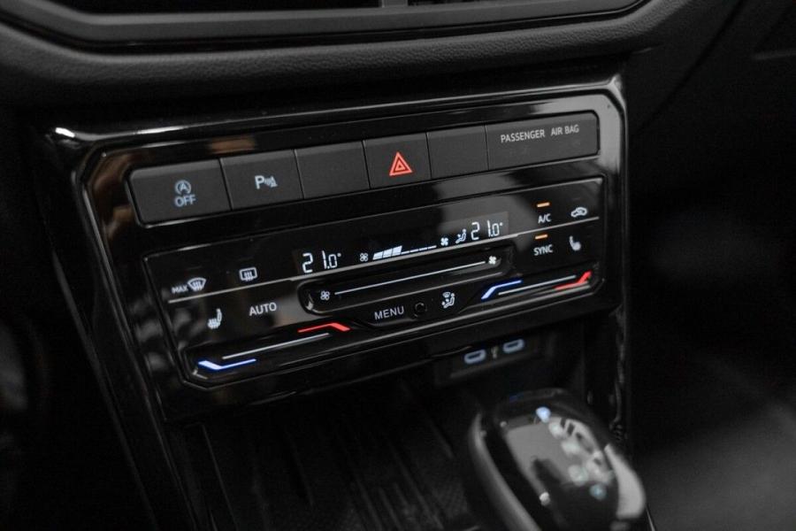 Grey Volkswagen T-Cross 2025 in Vilnius, with an engine capacity of 1.00 L and mileage of 25 thousand km for 21950 €, photo 18 on AUTOMOTO.COM.LV